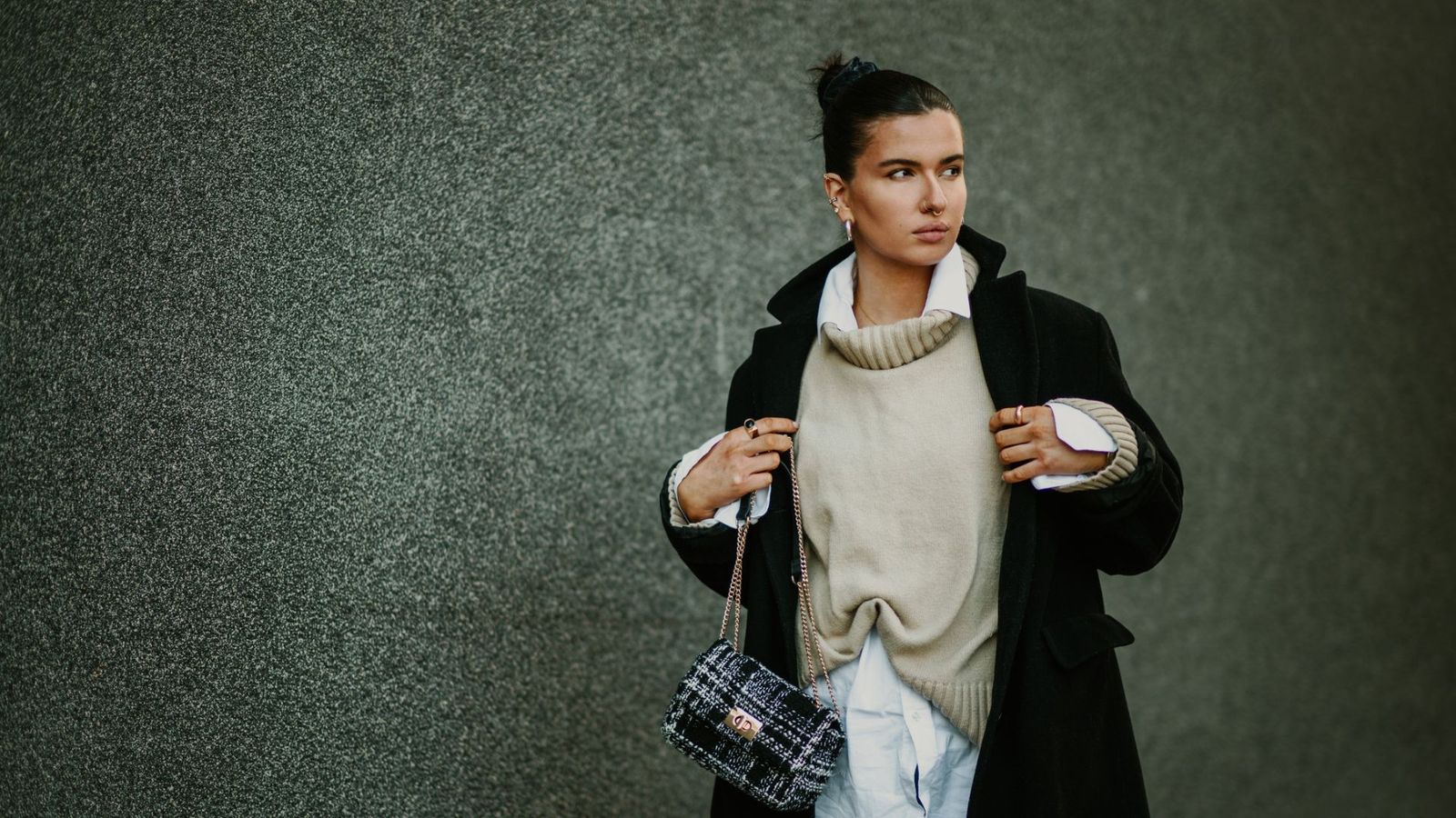 8 Brands Like Uniqlo for High-Quality, Everyday Essentials | ThredUp